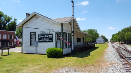 Anchor Hocking Glass Museum - About the Curator
